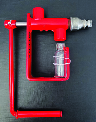 A Pressing Matter: How to Make Oil from Seeds and Nuts – Mother Earth News